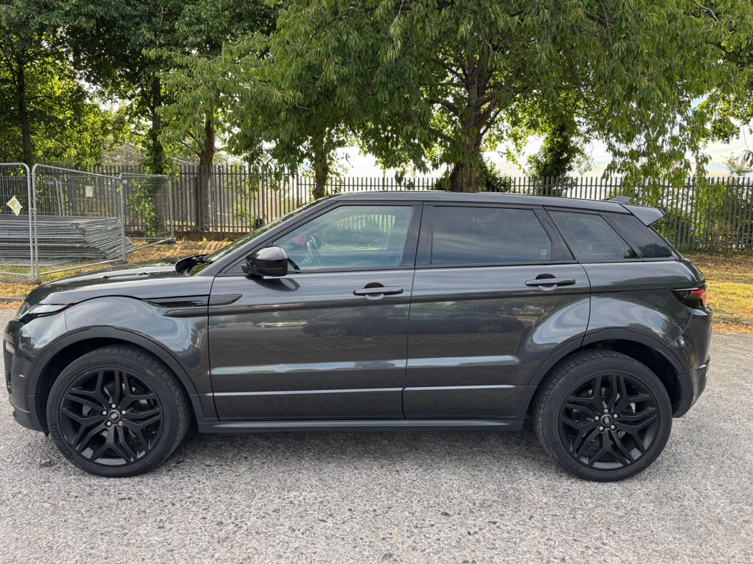Used LAND ROVER RANGE ROVER EVOQUE in Shepperton, Surrey | Car Ninja
